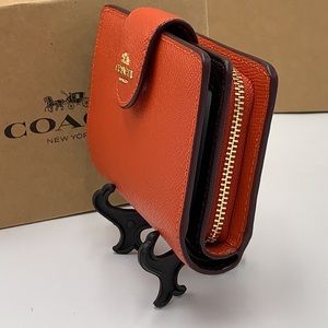 Coach | Bags | Coach Medium Corner Zip Wallet Gold Mango | Poshmark